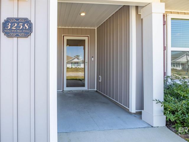 3258 Vista Del Mar Drive