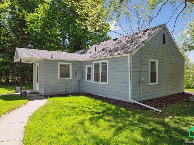 32590 W Eleven Mile Rd