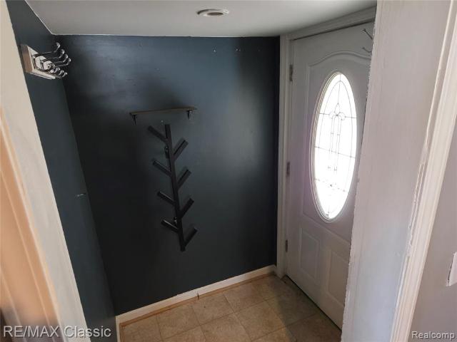 3259 N State Road