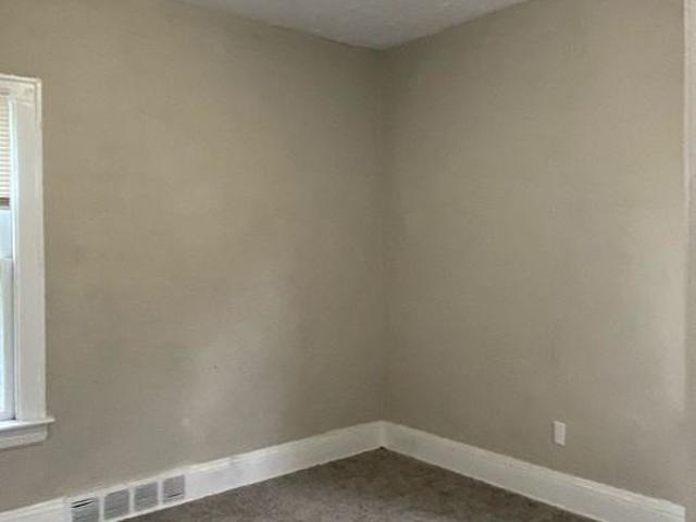 3259 E 123 ST 2 Bedroom Apartment for Rent at 3259 E 123rd St, Cleveland, OH 44120 Mount Pleasant