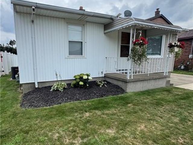 3259 Jerauld Ave, Niagara Falls, NY 14305