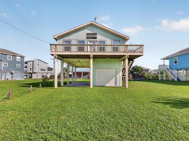 3259 Pirates Cove