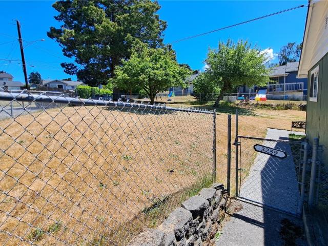 3259 Wright Avenue