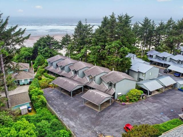 3250 NW Oceanview Dr Apt 18, Newport, OR 97365