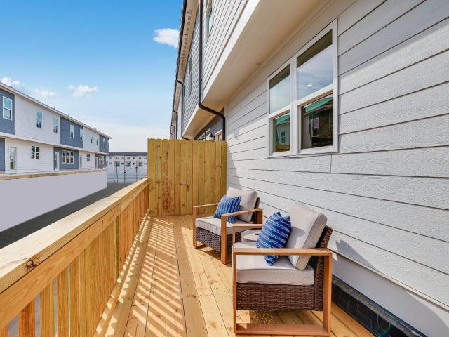 3250 Aberdeen Row
