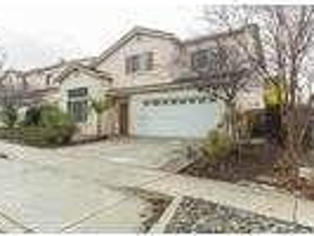 3250 Capriana Cir