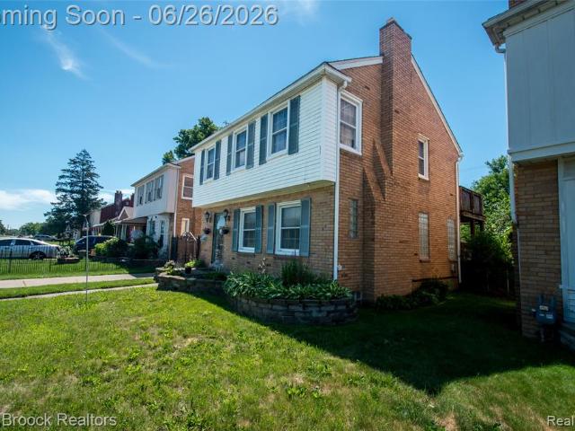 3250 E Outer Drive