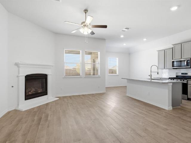3250 Hunters Glen Drive