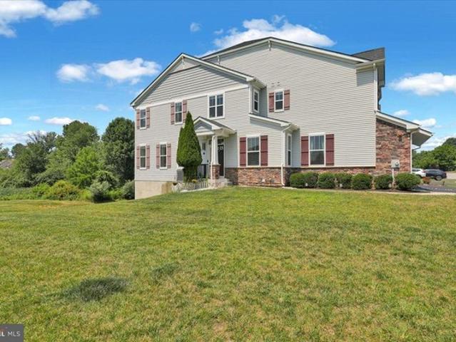 3250 Krista Ln, Chester Springs, PA 19425