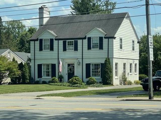 3250 Lexington Rd, Louisville, KY 40206