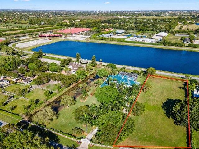 3250 Santa Barbara Dr, Wellington, FL 33414