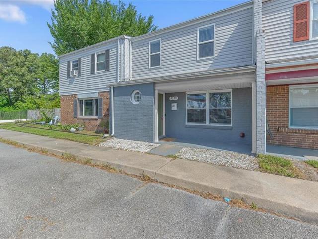 3250 Saxon PL