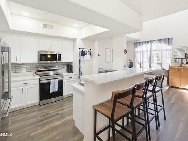 3250 W Greenway Rd Unit 162, Phoenix, AZ 85053