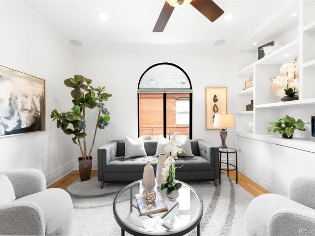 3250 W Hayward Place