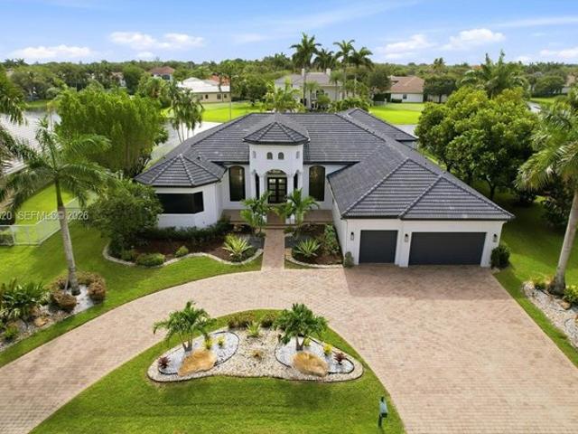 3250 W Stonebrook Cir, Davie, FL 33330
