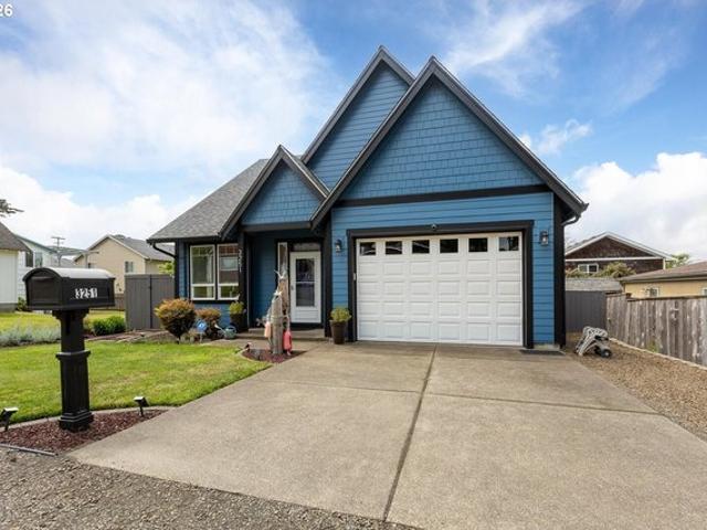 3251 NW Neptune Ave, Lincoln City, OR 97367
