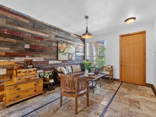 3251 NW 32nd Ter, Oakland Park, FL 33309
