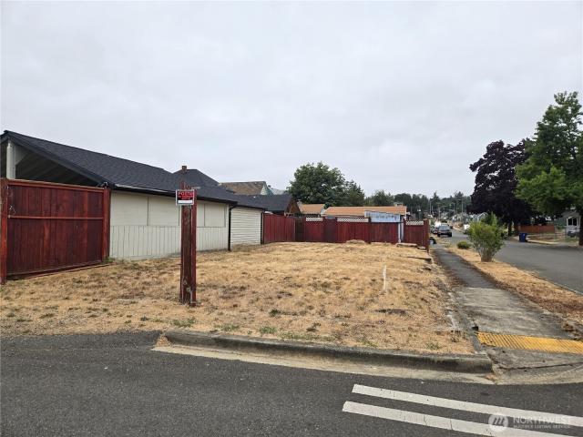 3251 S 58th