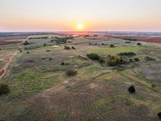 3252 NW Edmond Rd, Piedmont, OK 73078