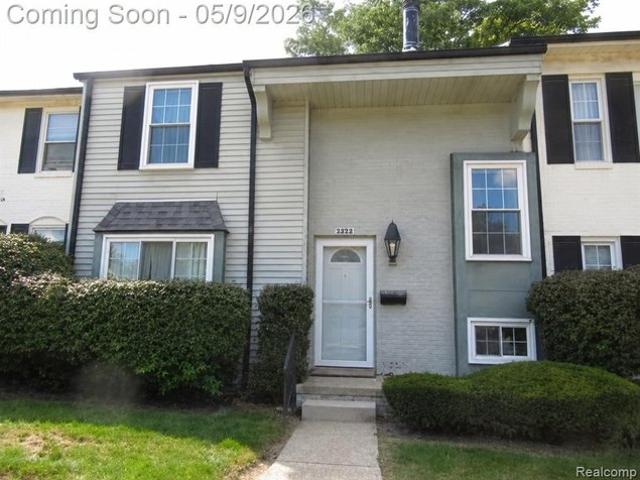 3252 Bolgos Cir, Ann Arbor, MI 48105