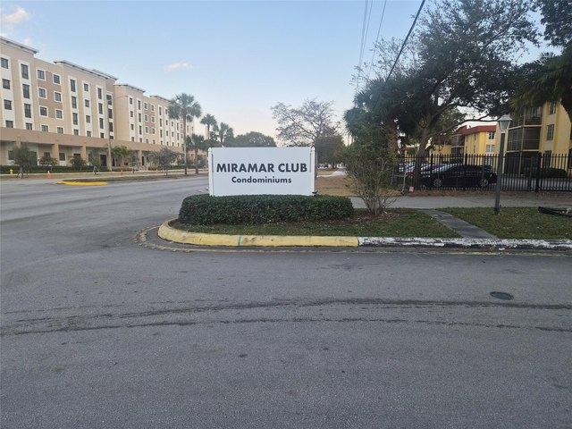 3252 Foxcroft Rd Apt 113, Miramar, FL 33025