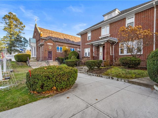 3252 Post Road