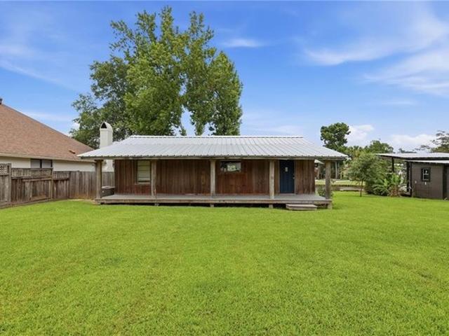 32533 Rainy Ln, Springfield, LA 70462