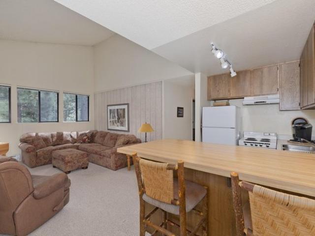 3253 Meridian Blvd Unit 223, Mammoth Lakes, CA 93546