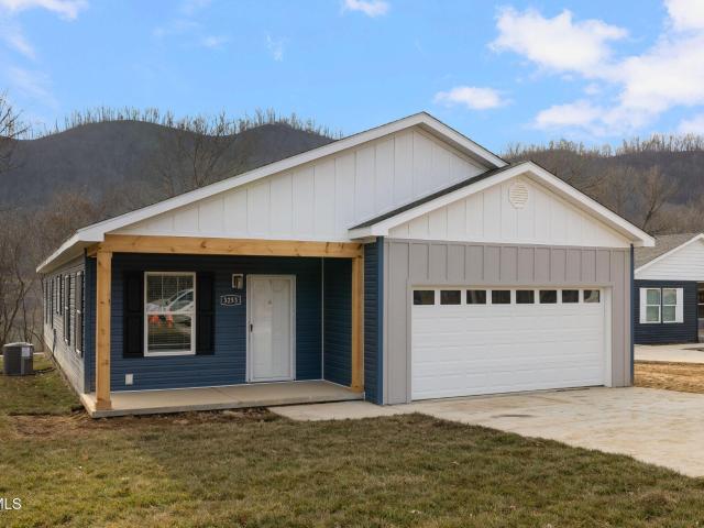 3253 Avoca Road