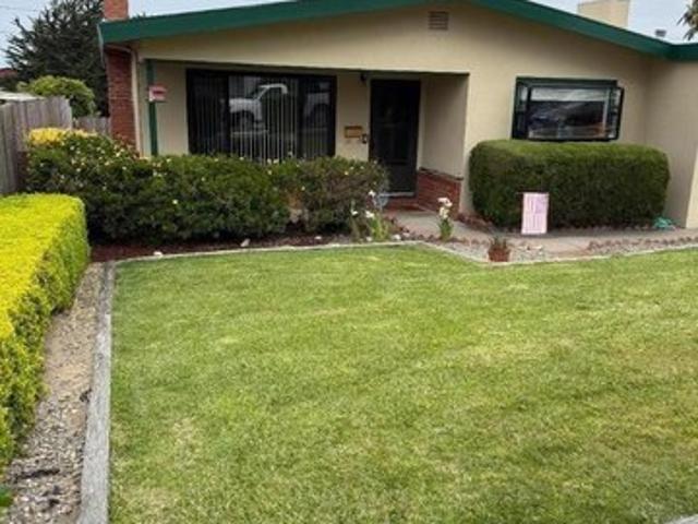 3253 Fitzgerald Cir, Marina, CA 93933