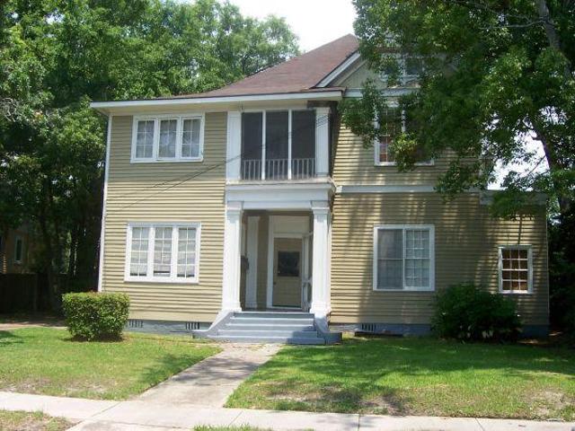 $325 / 1br 1756 DAUPHIN ST APMT IN MIDTOWN MOBILE! 1756 DAUPHIN ST