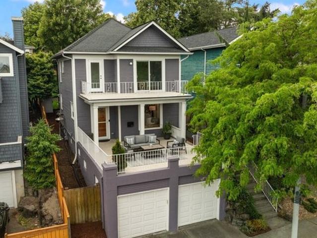 325 23rd Ave E, Seattle, WA 98112