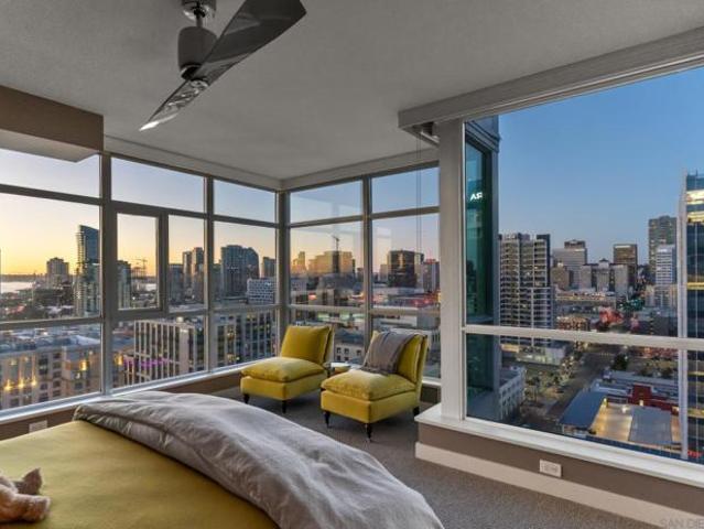325 7th Ave 1808, San Diego, CA 92101