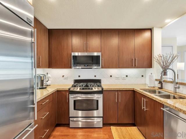 325 7th Ave, Unit 705, San Diego, CA 92101 | MLS #260007 | Compass