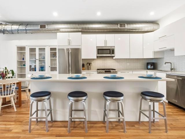 325 5th St, Unit 3, Jersey City, NJ 07302 | MLS #260007 | Compass