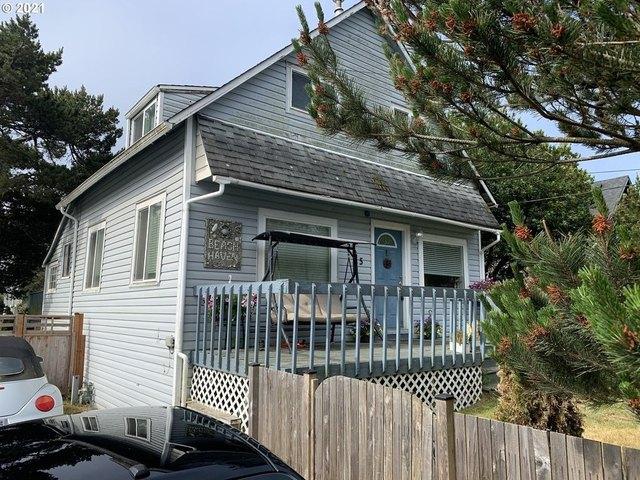 325 8th Ave, Seaside, OR 97138