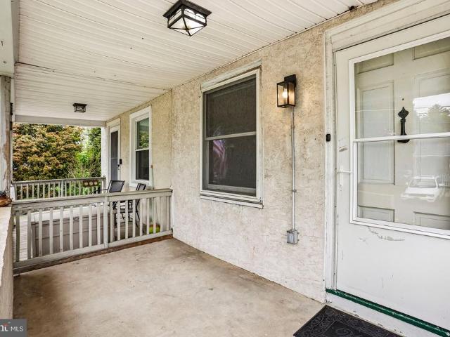 325 Cottage Avenue