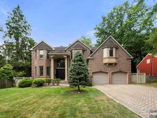 325 Cooper Place