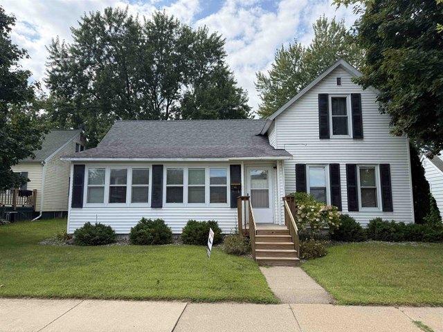 325 Cady Ave, Tomah, WI 54660