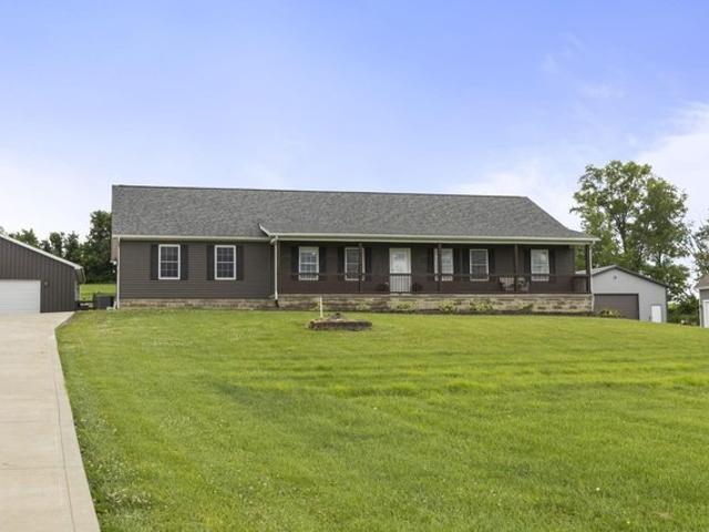325 Carroll Eastern Rd NW, Carroll, OH 43112