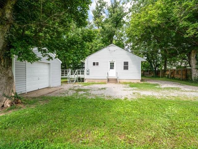 325 Center St, Miami Township, OH 45147
