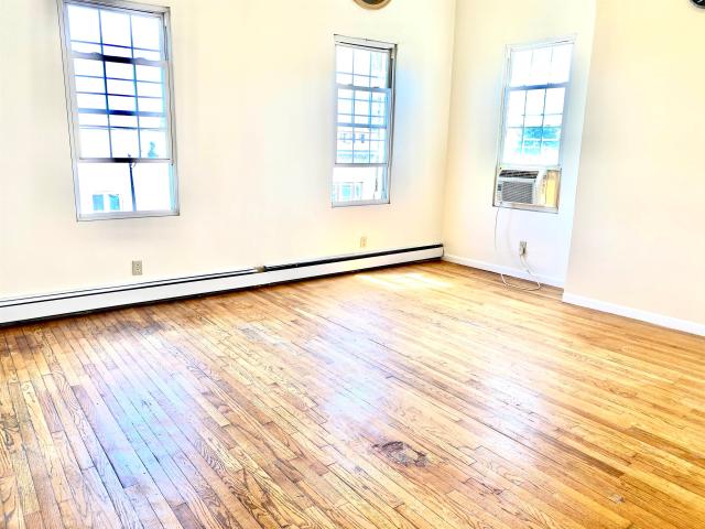 325 Central Ave # 3