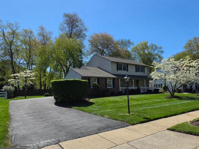 325 Charles St, Southampton, PA 18966 | MLS #PABU2118 | Compass