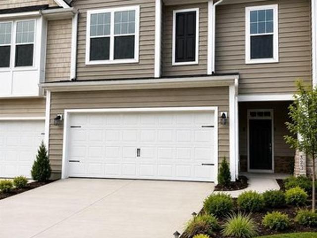 325 Acorn Hollow Pl, Durham, NC 27703