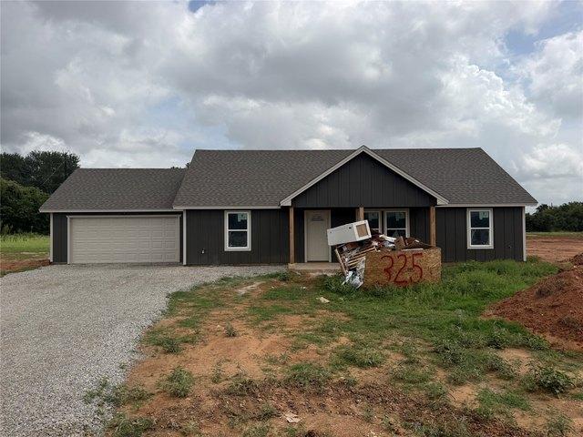 325 Altom Rd, Springtown, TX 76082