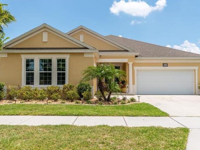 325 Blue Cypress Dr, Groveland, FL 34736