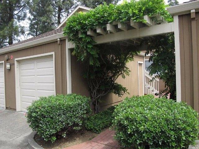 325 Blanchard Ln, Benicia, CA 94510