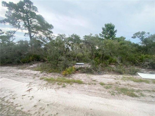 325 Brant Ave, Sebring, FL 33870