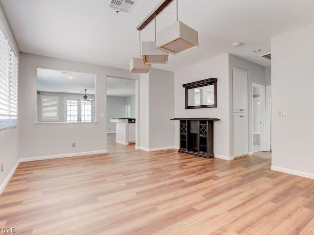 325 Brilliant Summit Circle