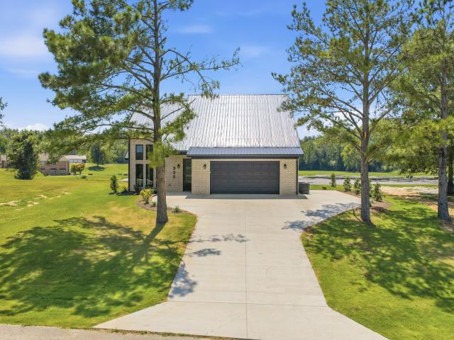 325 Golfview Ln